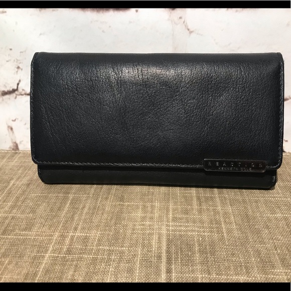 Reaction Kenneth Cole | Bags | Checkbook Size Wallet Kenneth Cole Black ...